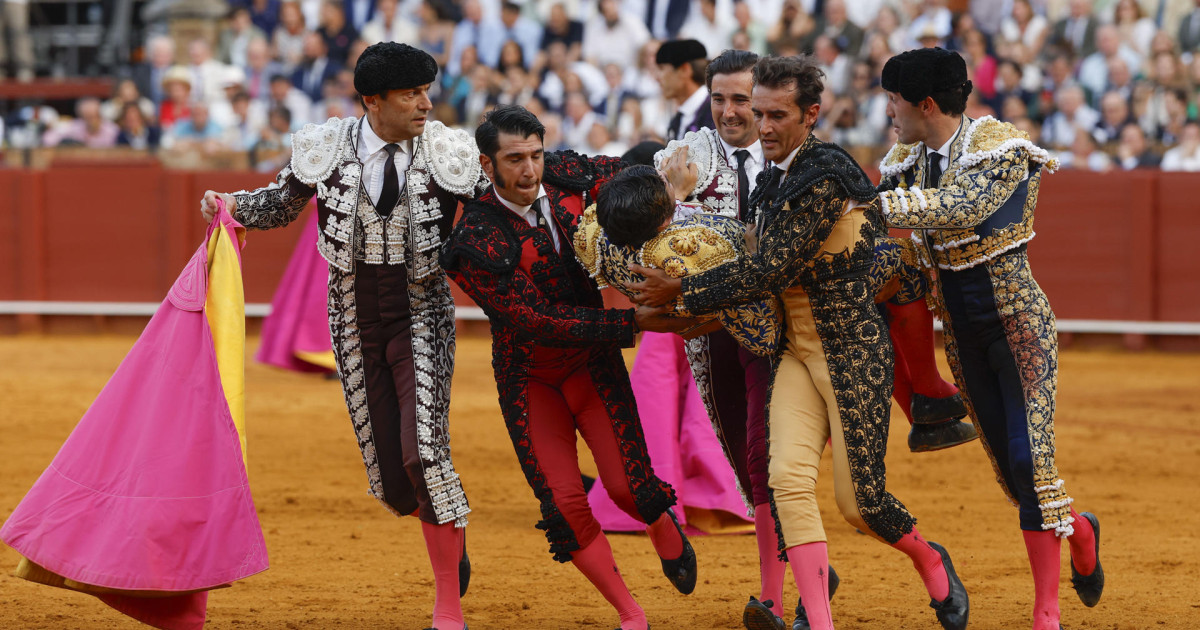Lea el parte médico de Morante de la Puebla tras su cornada en la Feria ...