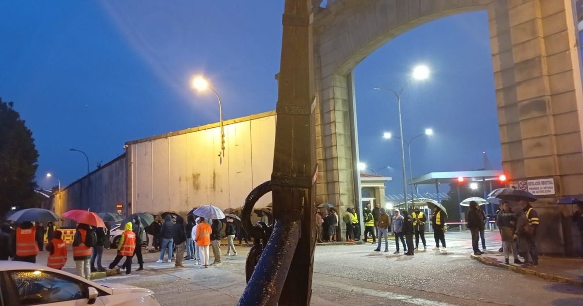 La imagen que deja la huelga del metal en Galicia: Navantia Ferrol ...